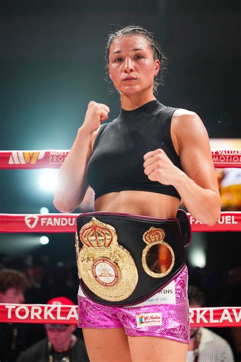 Live Results Stephanie Han Beats Holly Holm In Rematch To Retain Title