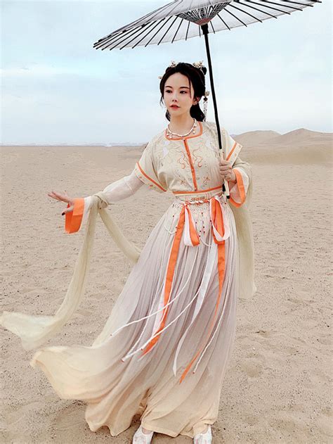 涂七七【羽燕流莺】原创刺绣唐制坦领半臂45米齐腰襦裙汉服女夏 淘宝网