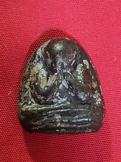 Lp Kaew Wat Keruwan Hobbies And Toys Memorabilia And Collectibles