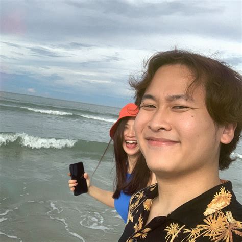 อยู่ด้วยกันตรงนี้ Demo Version Song And Lyrics By Jay Daday Spotify