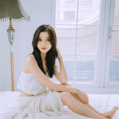 前夫把人堵在窗边，“你怀过我的孩子？” 她莞尔一笑：“想多了，祁先生！” 关系