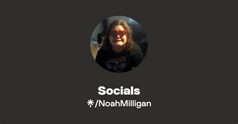 Socials Instagram Twitch Linktree