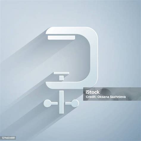 회색 배경에 격리 된 종이 컷 클램프 및 나사 도구 아이콘 자물쇠 장인 도구 종이 아트 스타일입니다 벡터 일러스트레이션 강철에 대한 스톡 벡터 아트 및 기타 이미지 Istock