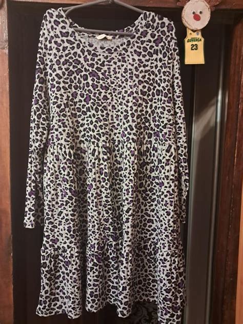 Сукня на всі речі знижка — ціна 80 грн у каталозі Сукні міді Купити жіночі речі за доступною