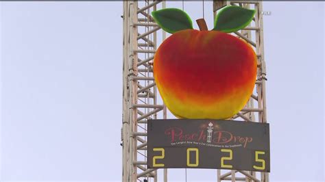 Atlanta Reimagining Peach Drop For New Years Eve With Synchronized