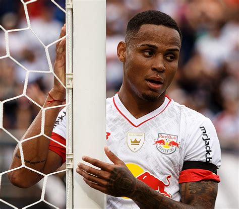 Napoli Look To Natan As Kim Min Jae Replacement