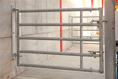 5 Bar Square Gate End Teemore Engineering Livestock Housing Specialists