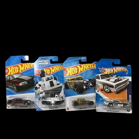 Hot Wheels Pack X 4