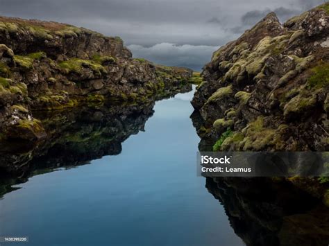 Aweinspiring View Of The Silfra A Rift Formed By The Midatlantic Ridge