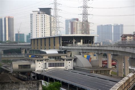 Streckenabschnitt Der Rapidkl Mrt Putrajaya Line Py Zwischen Den