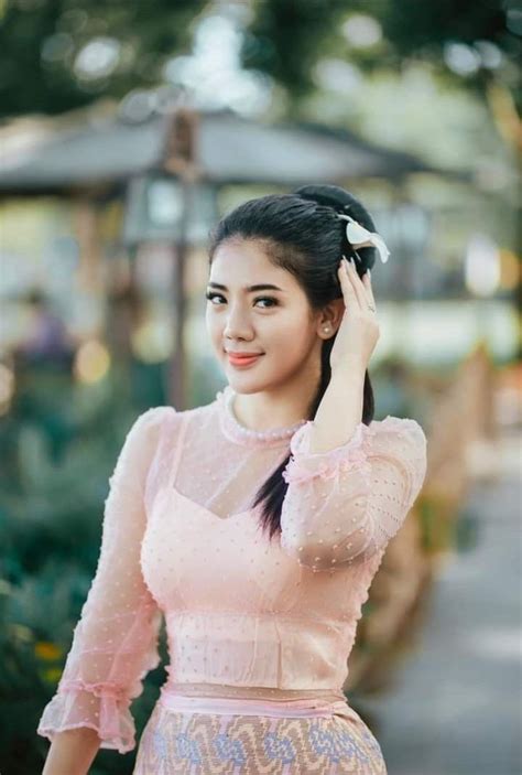 Pin By Cigarfashion And Fashion Life S On Hızlı Kaydedilenler Cute Couple Outfits Asian Model