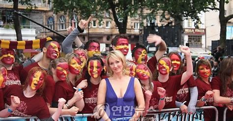 팬들 만나는 해리포터와 혼혈왕자 출연 배우들