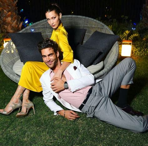 Bella Hadid And Jon Kortajarena ルーク・エヴァンズ Moda