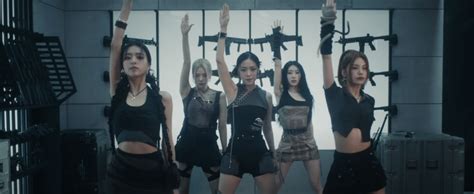 歌詞 ITZY RINGO日文 x 中文歌詞羅馬歌詞 小樹熊的世界