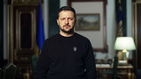 Зеленський ввів у дію санкції РНБО щодо низки фізичних та юридичних осіб