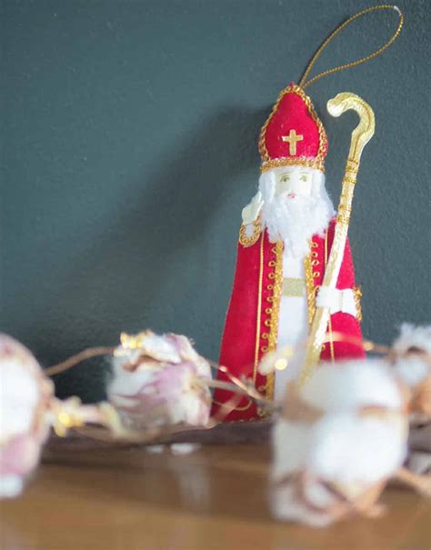 Décoration De Noël En Feutrine Saint Nicolas Catho Rétro