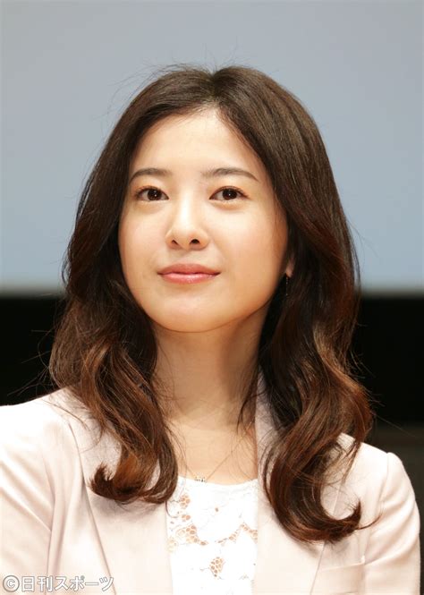 吉高由里子「知らなくていいコト」人気講師9・1％ ドラマ写真ニュース 日刊スポーツ