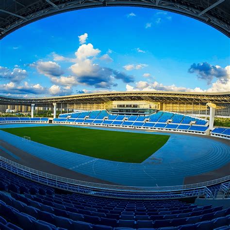 樊振东女朋友曝光？难怪这么 宠”陈梦！樊振东的甜蜜恋情与马龙的豁达祝福网友媒体赛场