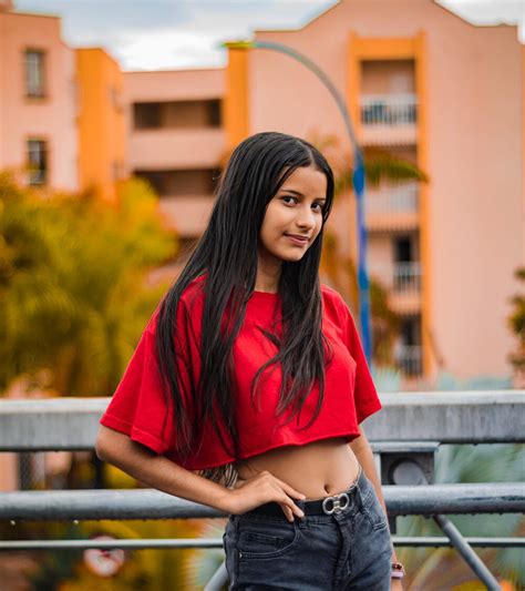 Isabelleteens Cam Model Free Live Sex Show And Chat Stripchat