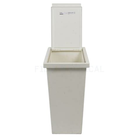 White Bin Film Medical