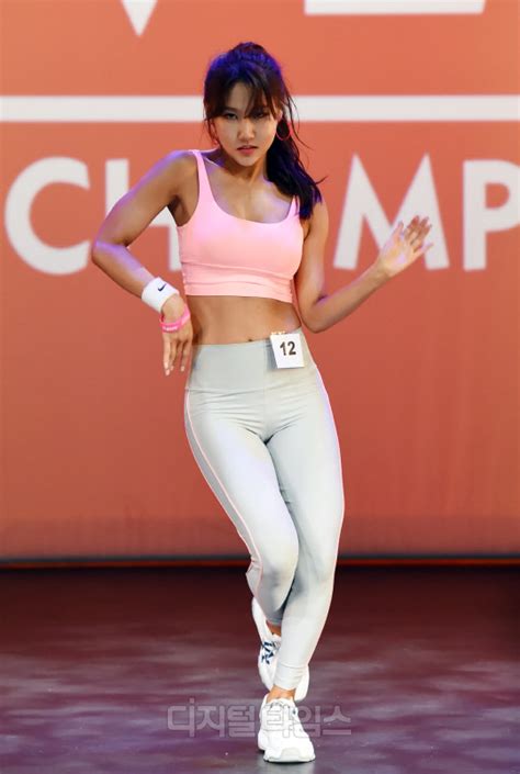 [포토]머슬마니아 김자연 걸그룹 데뷔할 기세