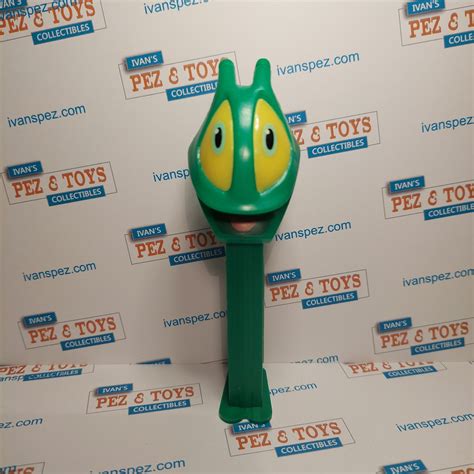 Bugz Grasshopper Pez Pez