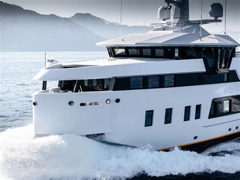 Explorer Yachts Summit Damen Yachting