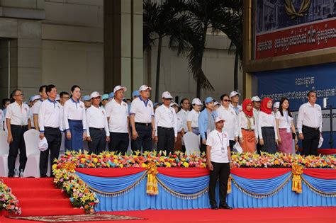 សម្ដេចតេជោ ហ៊ុន សែន អំពាវនាវសមាជិក សមាជិកា គណបក្សប្រជាជនកម្ពុជាទាំងអស់