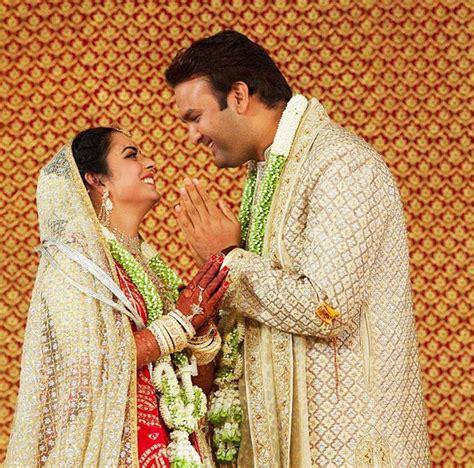 First Look Isha Ambani Weds Anand Piramal Get Ahead