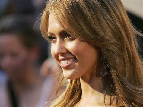 Lovely Jessica Wallpaper Jessica Alba Wallpaper 23442195 Fanpop