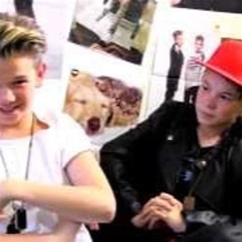 Stream Marcus Has A Small Dick Elektrisk By I Am On A Holiday With My Wife Listen Online For