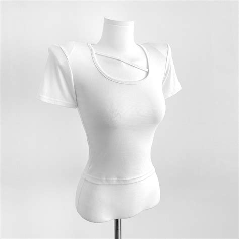 슈체 어깨패드💙직각어깨 몸매보정 쿨 냉장고 사선 U넥 찰랑 슬림 반팔 티셔츠