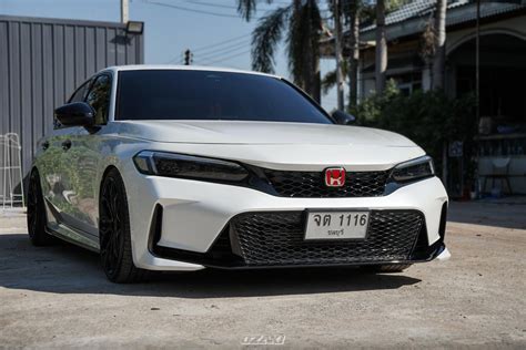 Civic Fe แต่งกันท่วมๆ จองคิวกันเข้ามาเสริมหล่อแบบต่อเนื่อง ใครที่สนใจ