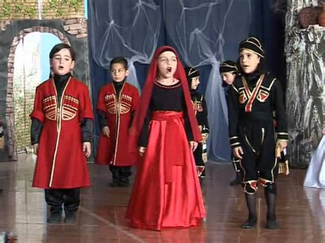 წმ ილიას ბაღი წმ მატრონას ჯგ გამოსაშვები ზეიმი 2009 Youtube