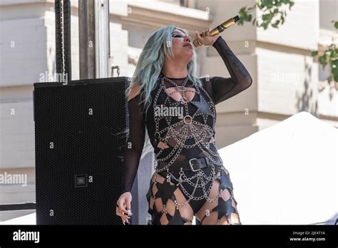 New York Ny June Singer Kesha Performs On Stage During