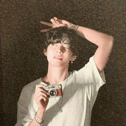 𝗥𝗘𝕍𝗘𝗥𝗘𝗡𝗖𝗘 thereverence Kim taehyung Foto jungkook Taehyung