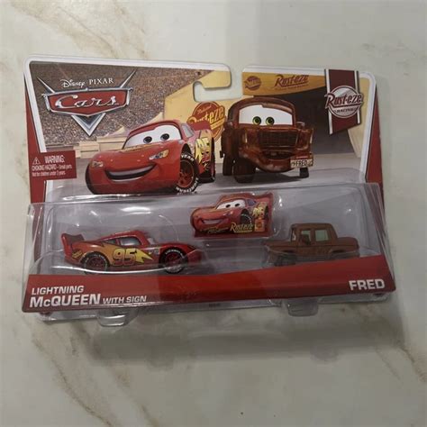 Disney Pixar World Of Cars Rust Eze Lightning Mcqueen Con Firma