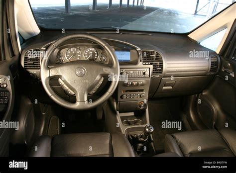 Opel Zafira Interior Pictures
