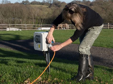 A Newbies Guide To RV Hookups Getaway Couple