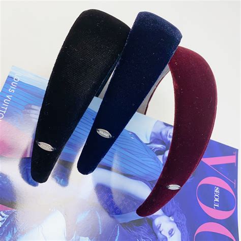 머리띠헤어밴드리본슈슈리본머리끈벨벳스크런치패딩스크런치겨울머리띠코듀로이헤어밴드코듀로이반다나웨딩리본왕리본집게핀제니