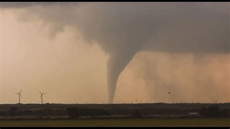 Why Tornadoes Come In Different Shapes And Sizes