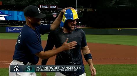 Luis Torrens On Walk Off Single Vs Yankees 08092022 Seattle Mariners