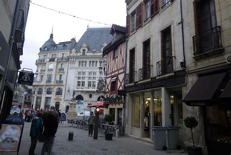Hier Et Aujourdhui La Rue Des Forges à Dijon