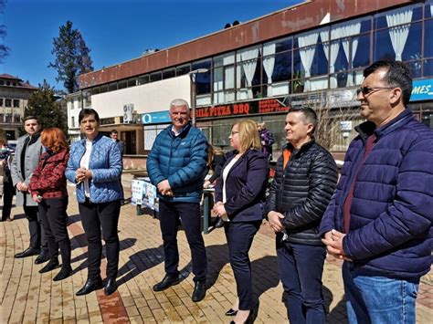 Д р Даниела Дариткова България е втора по най нисък държавен дълг в ЕС Plamak Bg