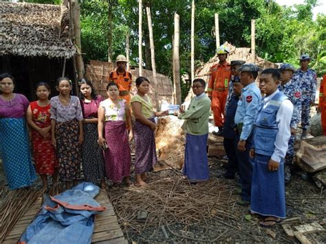 ပန်းတနော်မြို့နယ်၌ မြစ်ကမ်းပါးပြိုကျမှုကြောင့် ကြိုတင်ဖျက်သိမ်းပြောင်းရွှေ့ခဲ့ရသည့် နေအိမ်များမ
