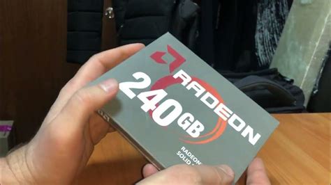 Распаковка AMD Radeon R5 240GB 2.5" SATA III TLC (R5SL240G) из Rozetka ...