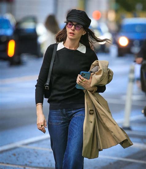 Anne Hathaway Style 2022