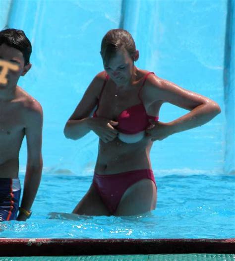 Sexy Water Park Suck Cock