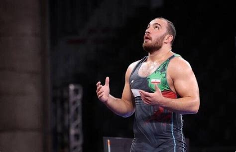 امیر حسین زارع چه کسی وجود ایستادن مقابل پرچم میهنم ایران را خواهد