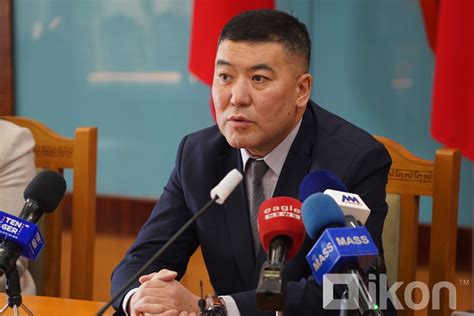 “Эрдэнэс Монгол” ХХК ийн ахлах менежерт 234 гүйцэтгэх албан тушаалд 1 828 хүн шалгалтад орох